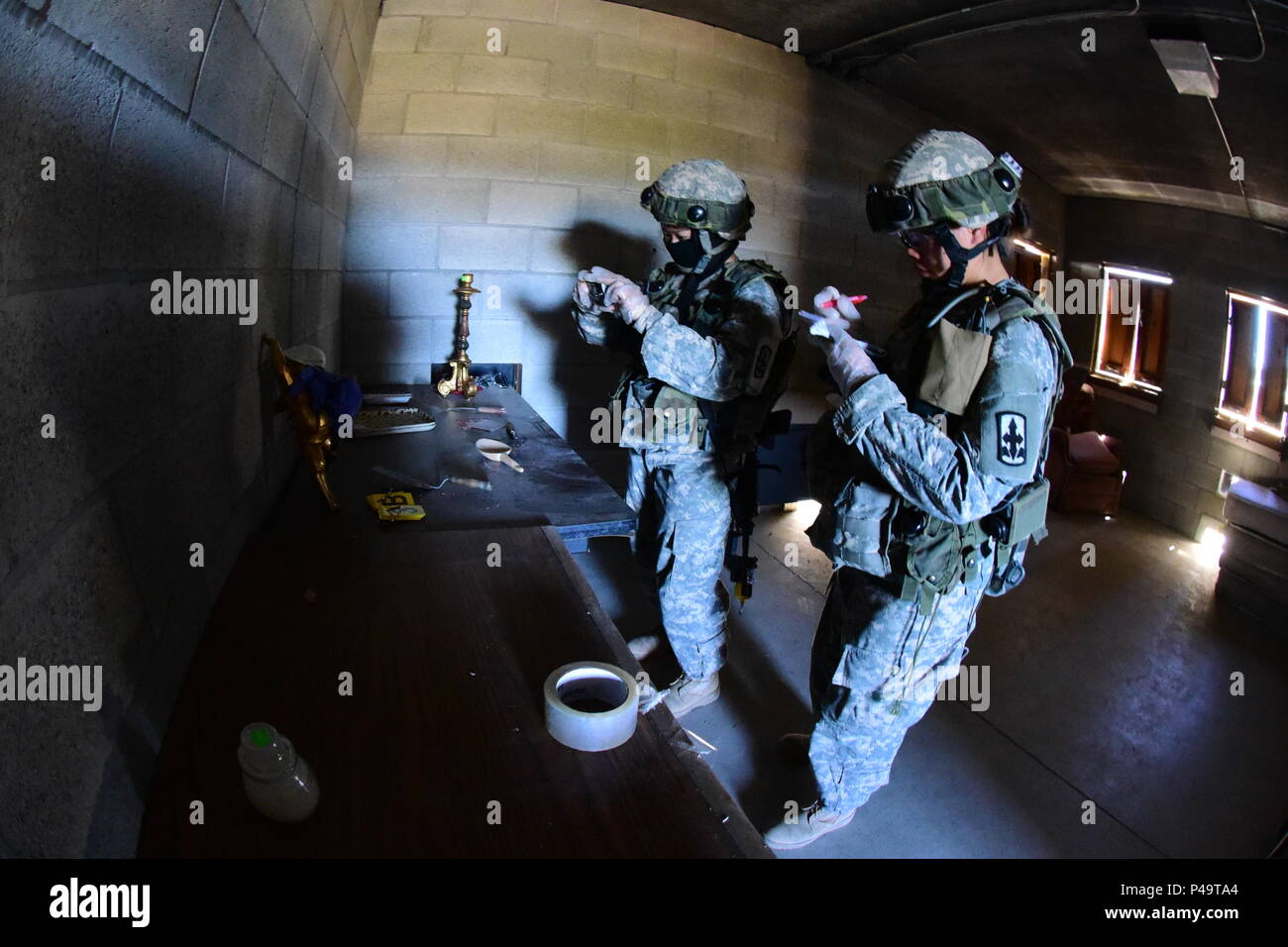 Soldiers of the 227th Brigade Engineer Battalion, Hawaii Army National ...
