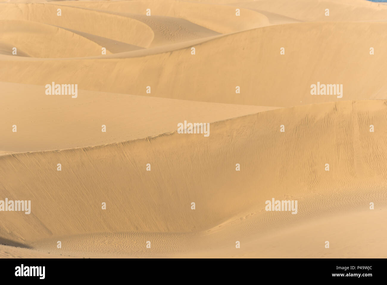 Desert - beautiful landscape with sand dunes Stock Photo - Alamy