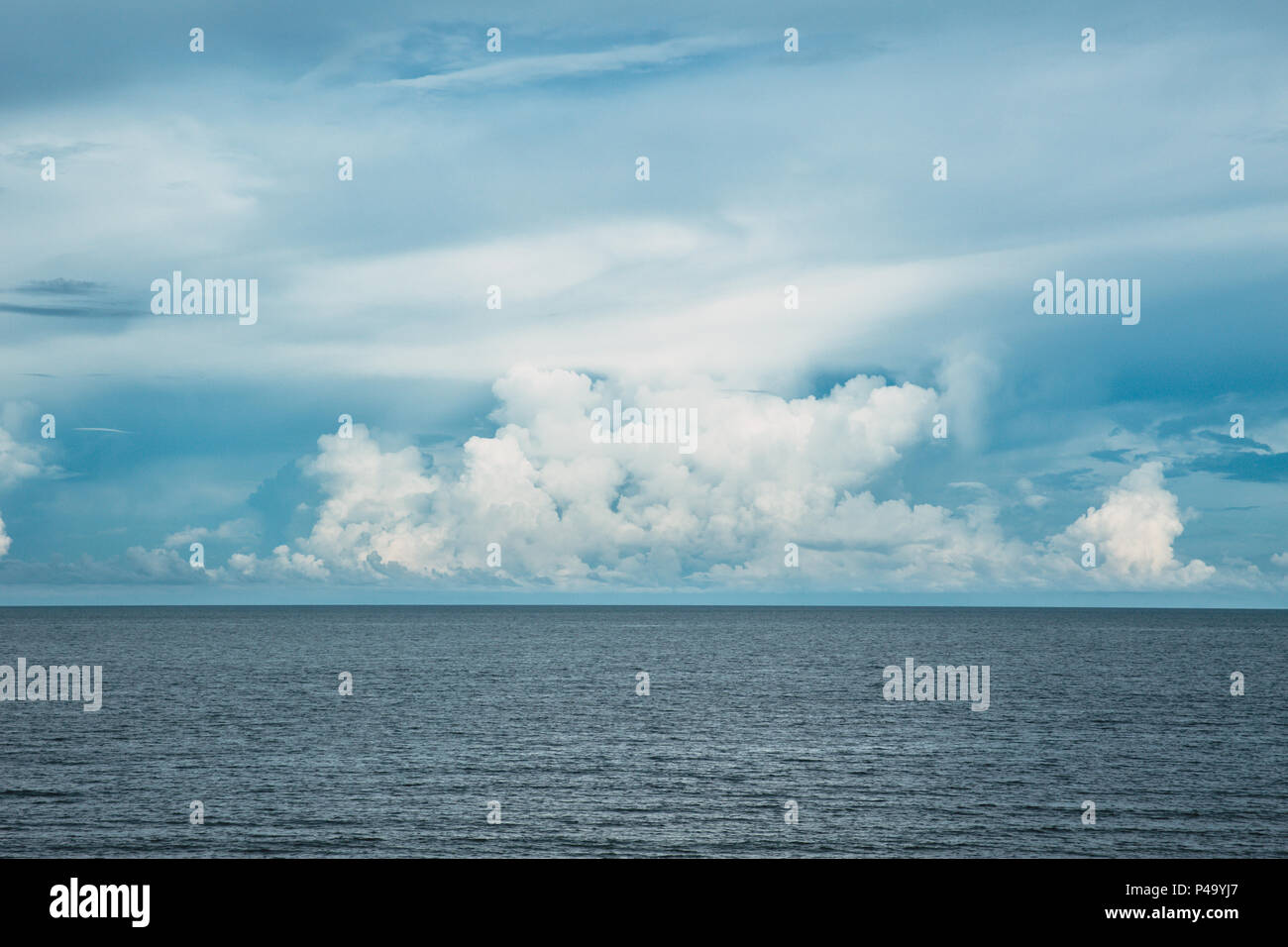perfect ocean and skyline. dramatic seascape. sea view with blue sky ...