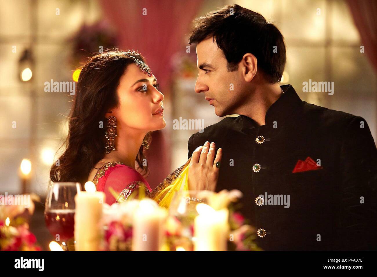 Asad And Zoya Romantic Wallpaper