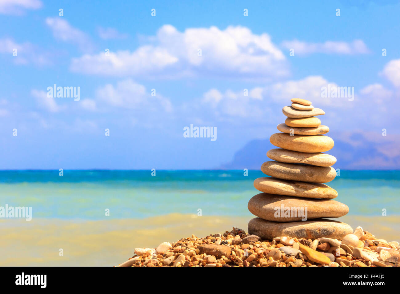 Stones beaches hi-res stock photography and images - Alamy