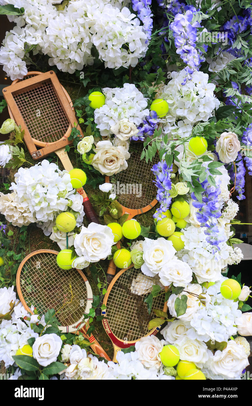 Wimbledon championships window display hi-res stock photography and ...