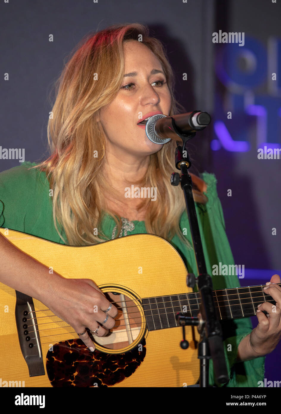 Alexander singer hi-res stock photography and images - Alamy