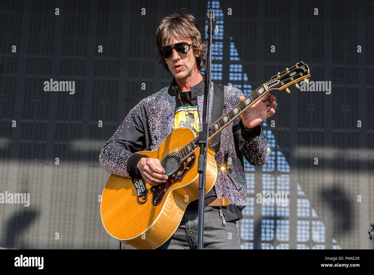 Richard ashcroft singer hi-res stock photography and images - Alamy