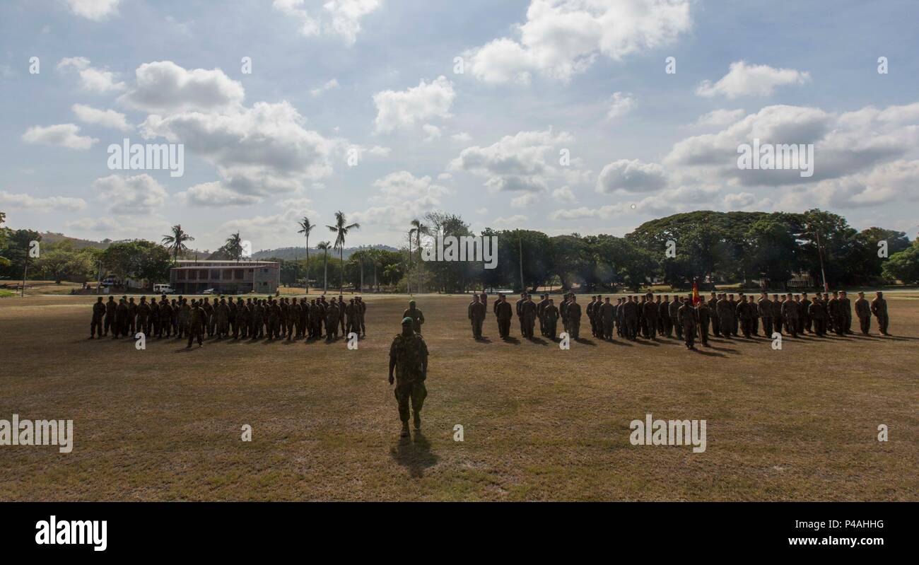 U.S. Marines with Task Force Koa Moana and the Papua New Guinea Defence ...