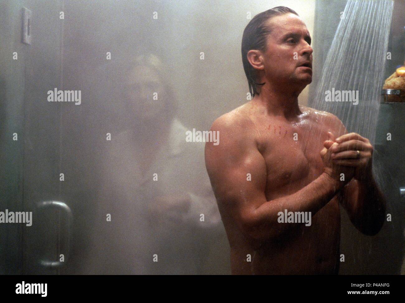 Michael douglas disclosure 1994 hi-res stock photography and images - Alamy