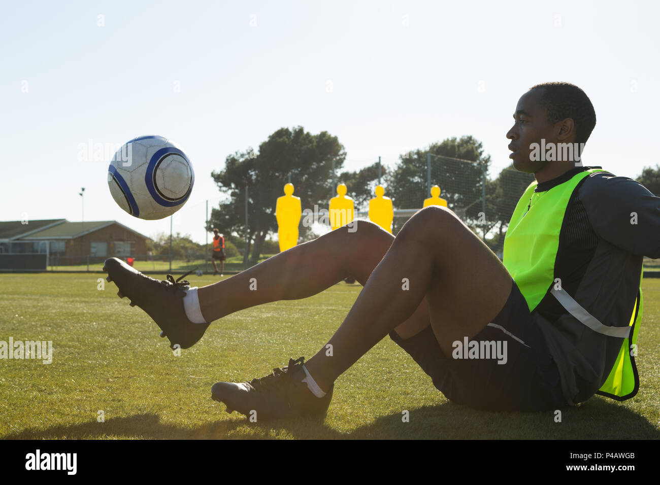 Balancing soccer ball hi-res stock photography and images - Alamy