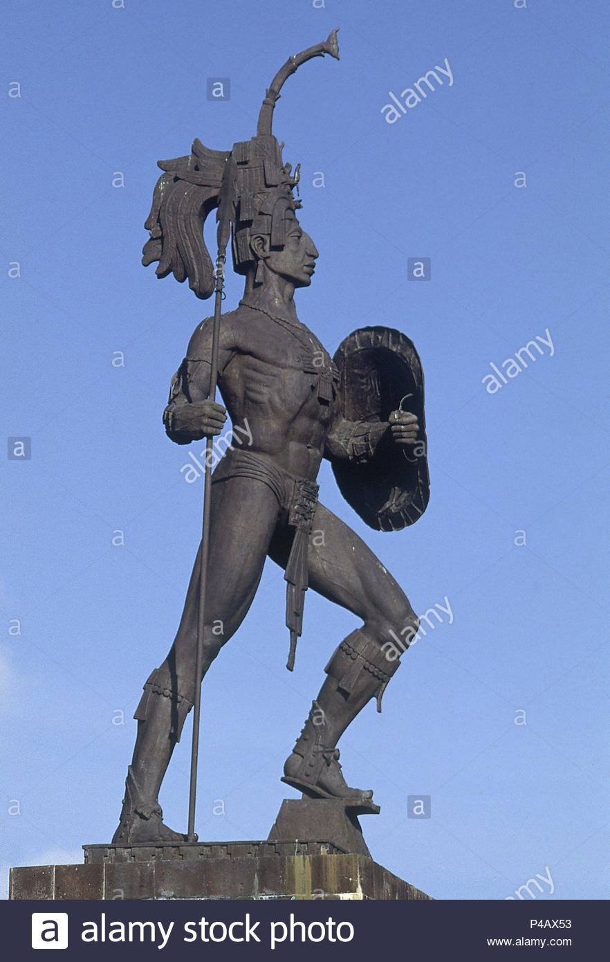 Aztec Warrior Sculpture Stock Photos & Aztec Warrior Sculpture Stock ...