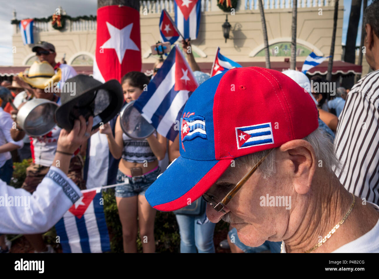 Native cuban woman in havana hi-res stock photography and images - Alamy