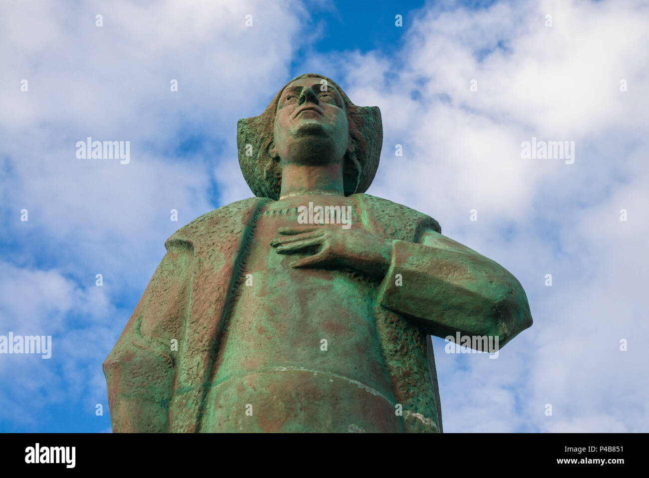 World statue hi-res stock photography and images - Alamy