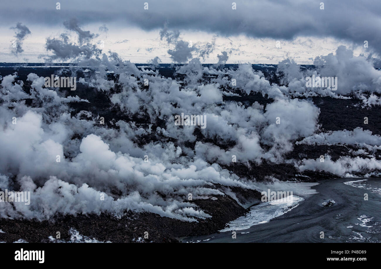 Aerial view of iceland's volcanoes hi-res stock photography and images ...