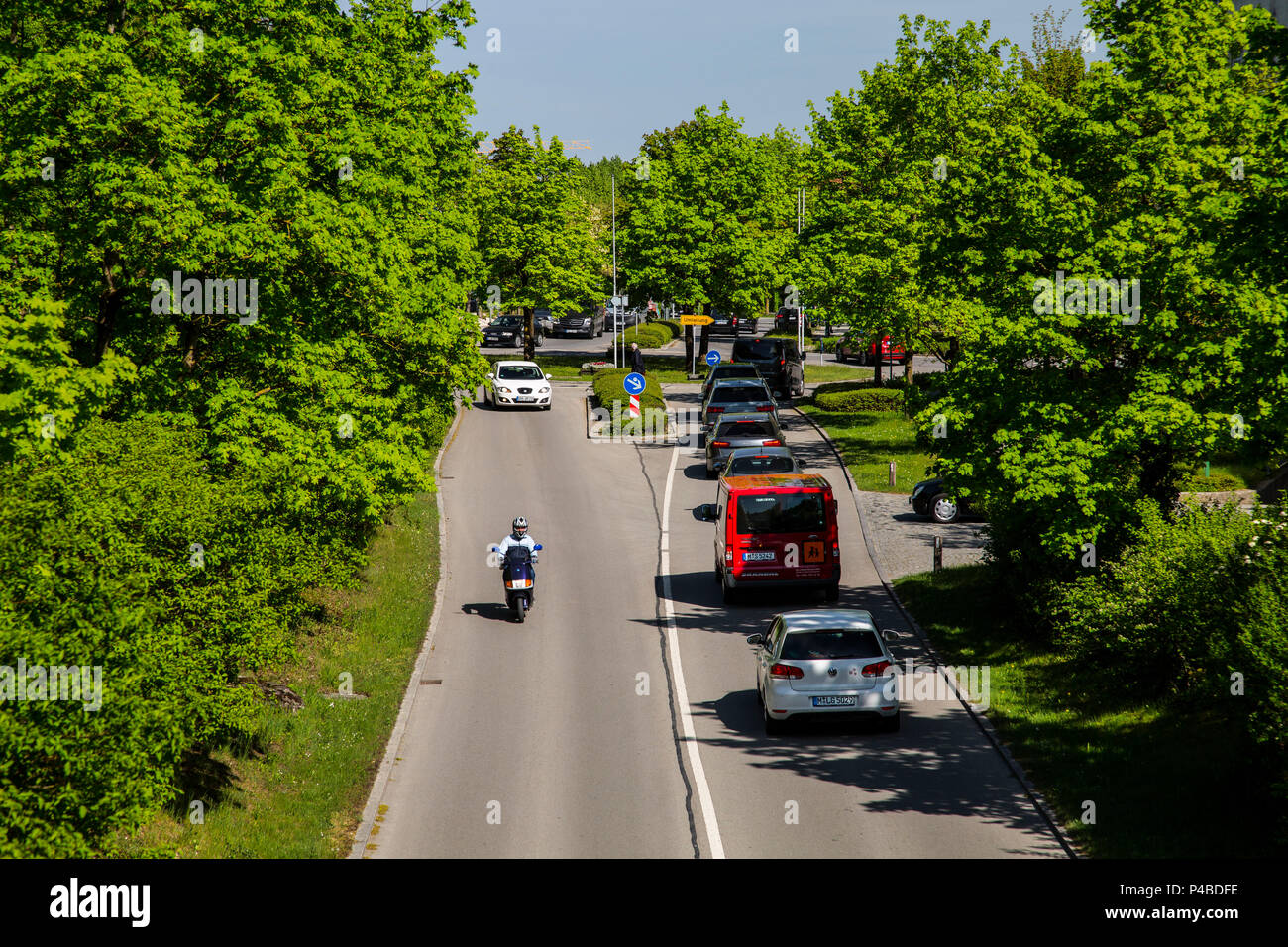 Munchner strasse street hi-res stock photography and images - Alamy