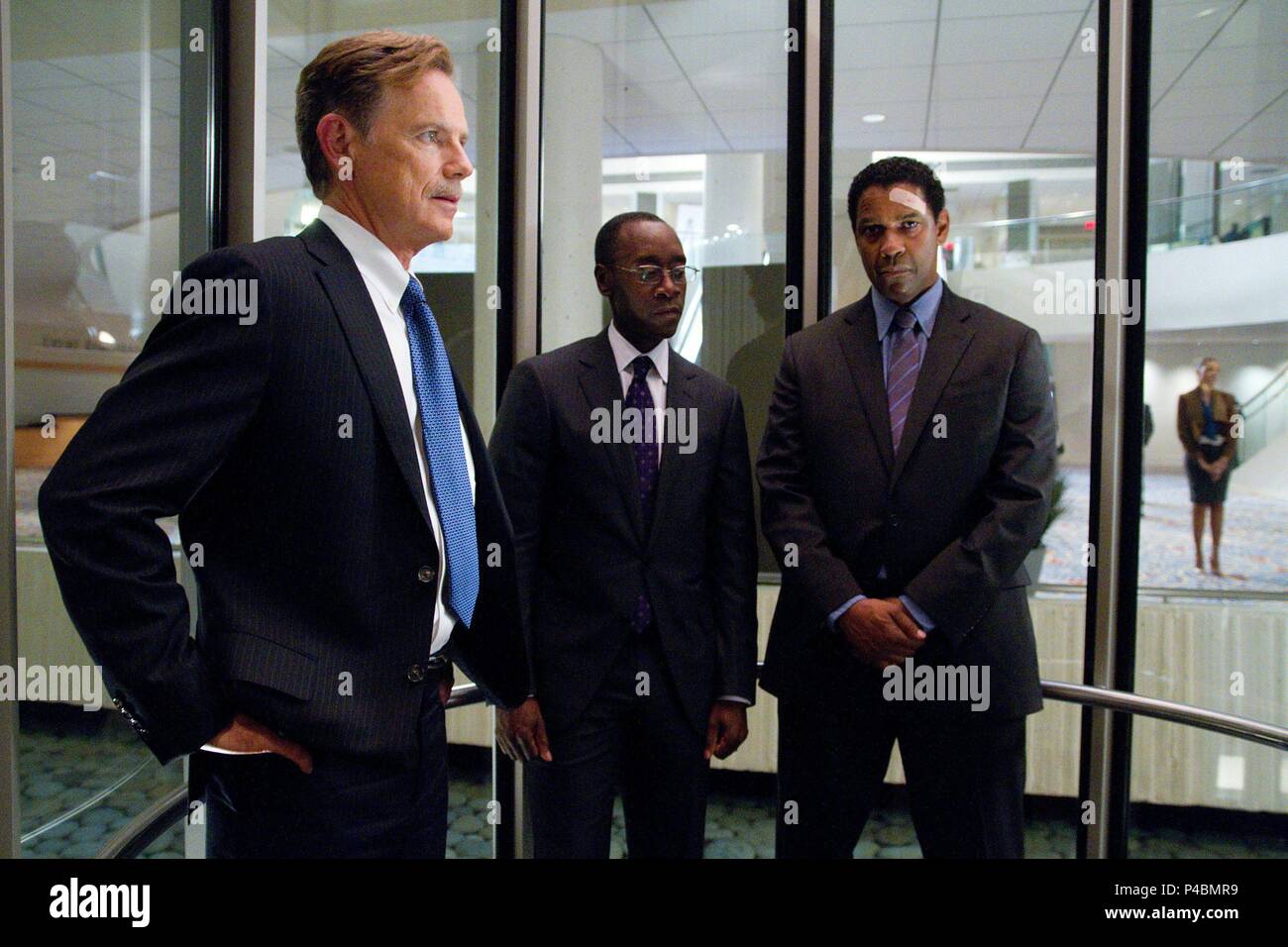 Flight denzel washington hi-res stock photography and images - Alamy