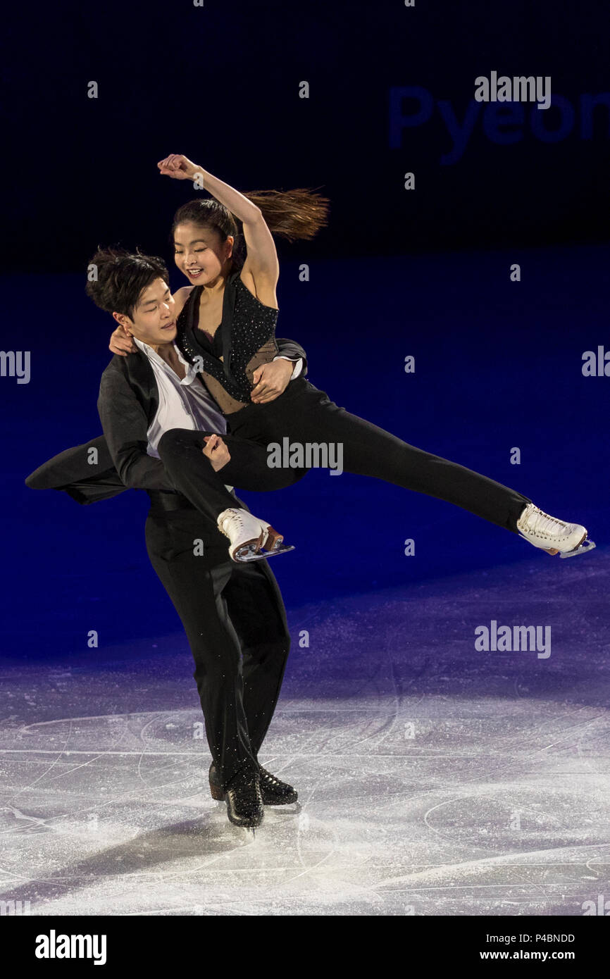 Maia Shibutani/Alex Shibutani (USA) performing at the Figure Skating ...