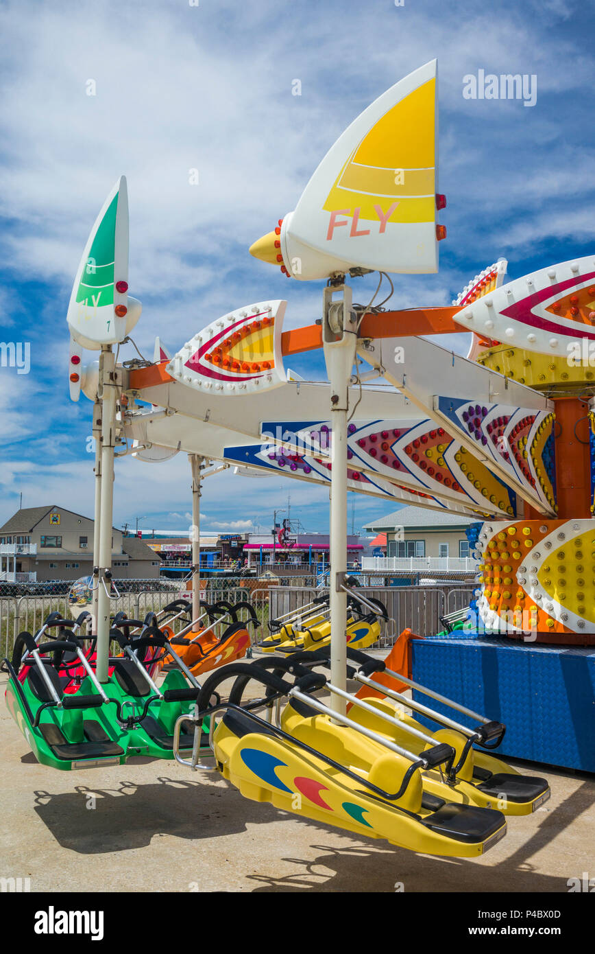 Boardwalk amusement park ride hi-res stock photography and images - Alamy