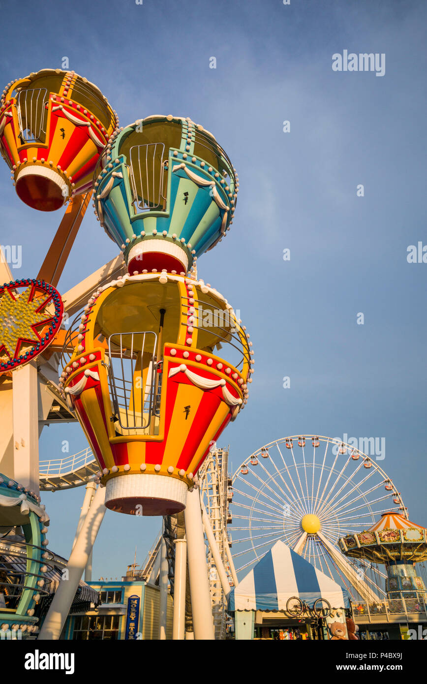 USA, New Jersey, The Jersey Shore, Wildwoods, Wildwoods Beach Boardwalk ...