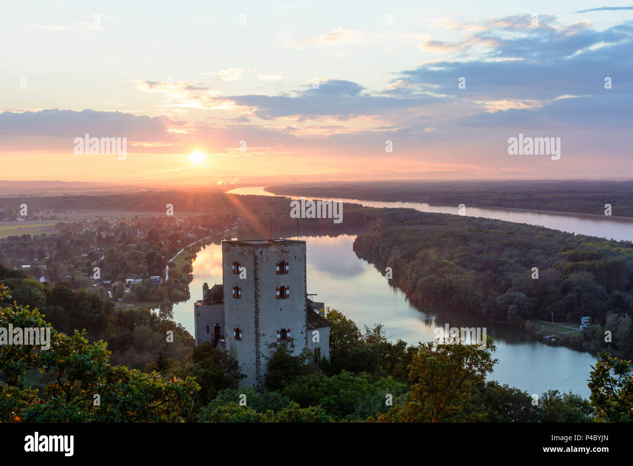 Castle greifenstein hi-res stock photography and images - Alamy
