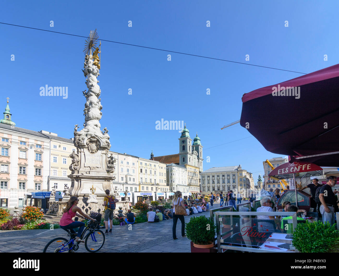 Alter dom old cathedral hi-res stock photography and images - Alamy