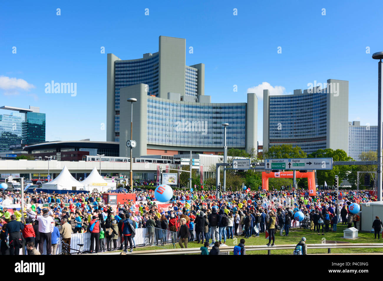 Vic vienna international center hi-res stock photography and images - Alamy