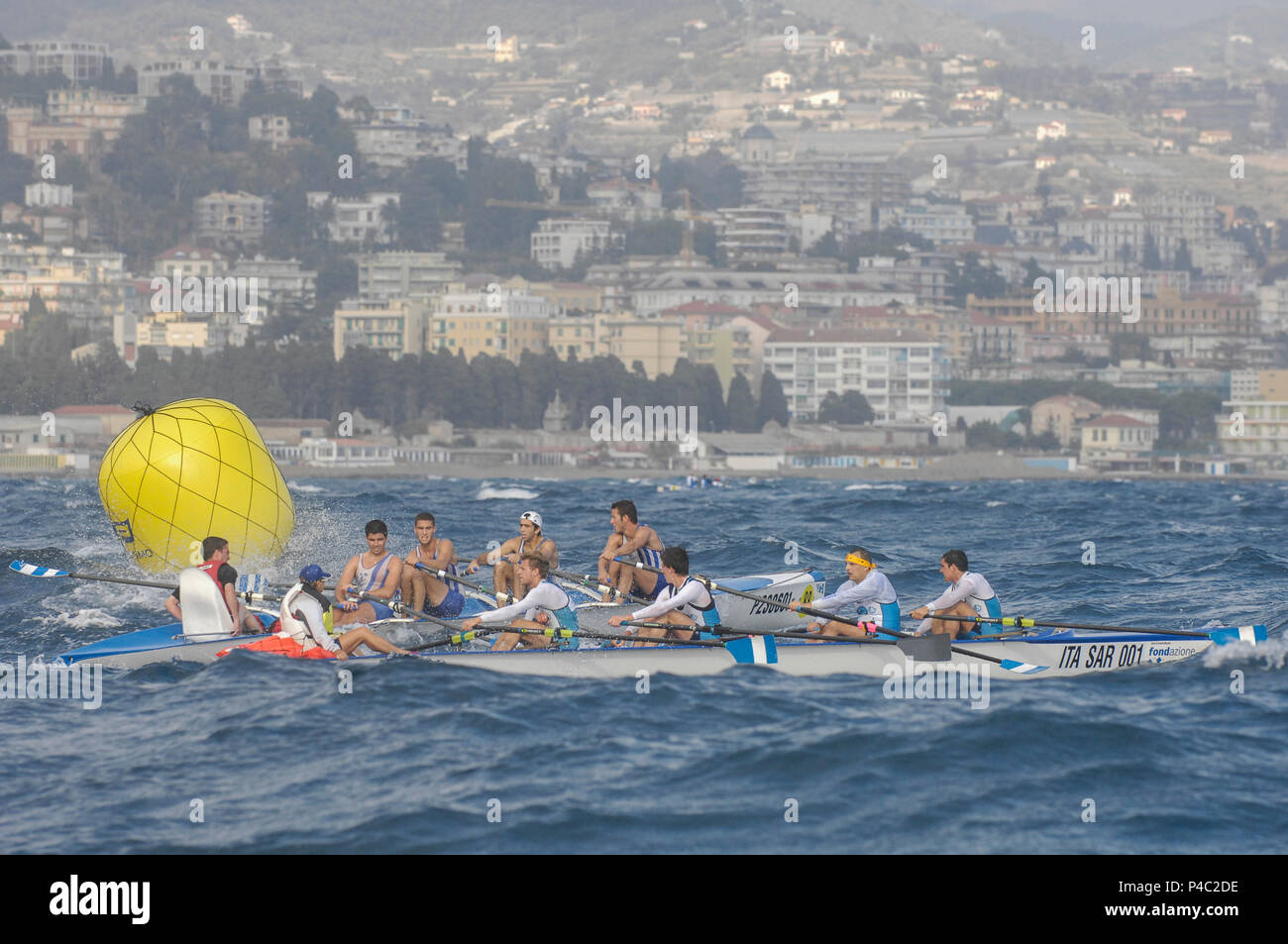 Mens quadruple sculls m4x hi-res stock photography and images - Alamy