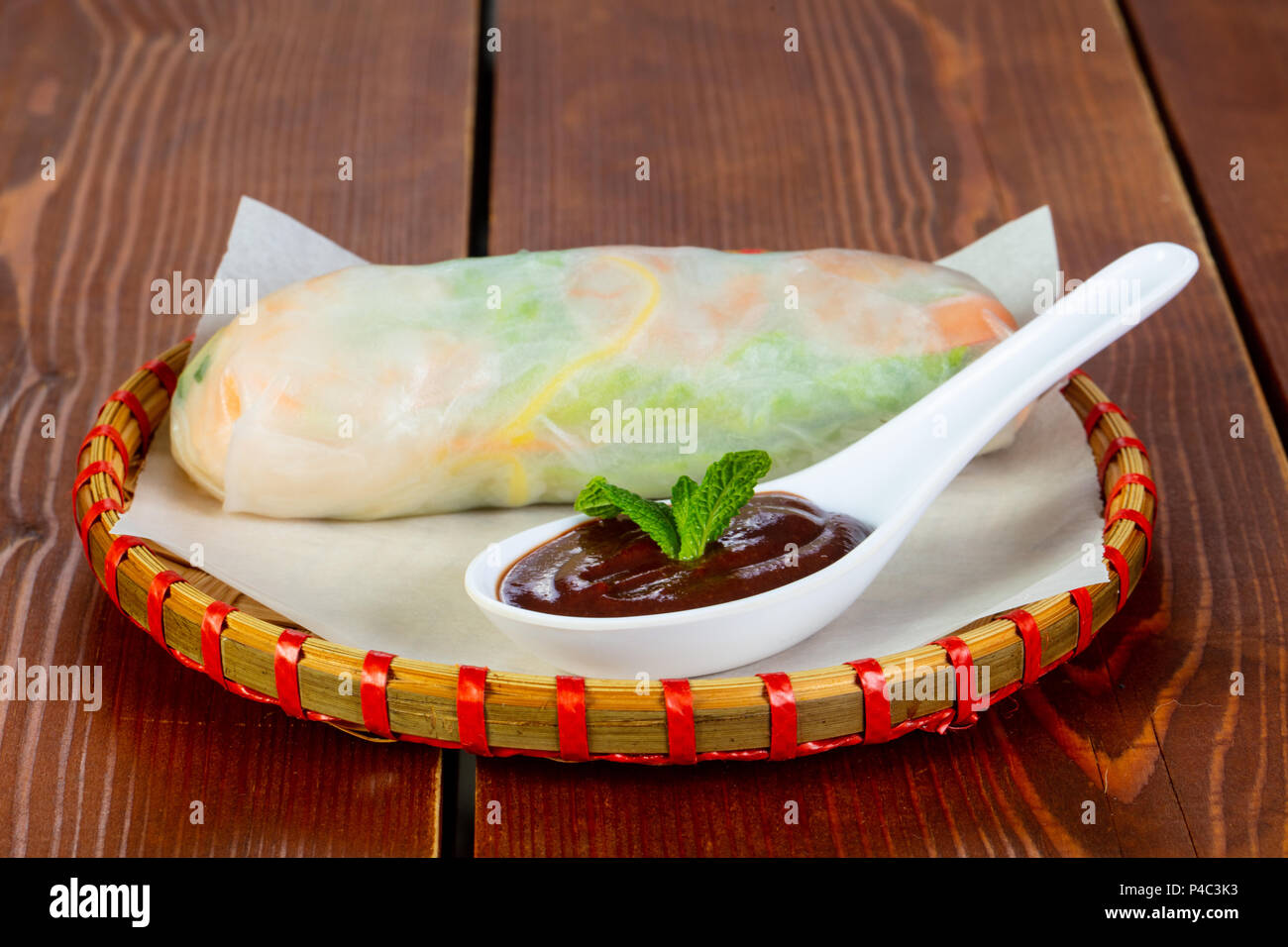 Cold spring roll with prawn and sauce Stock Photo - Alamy