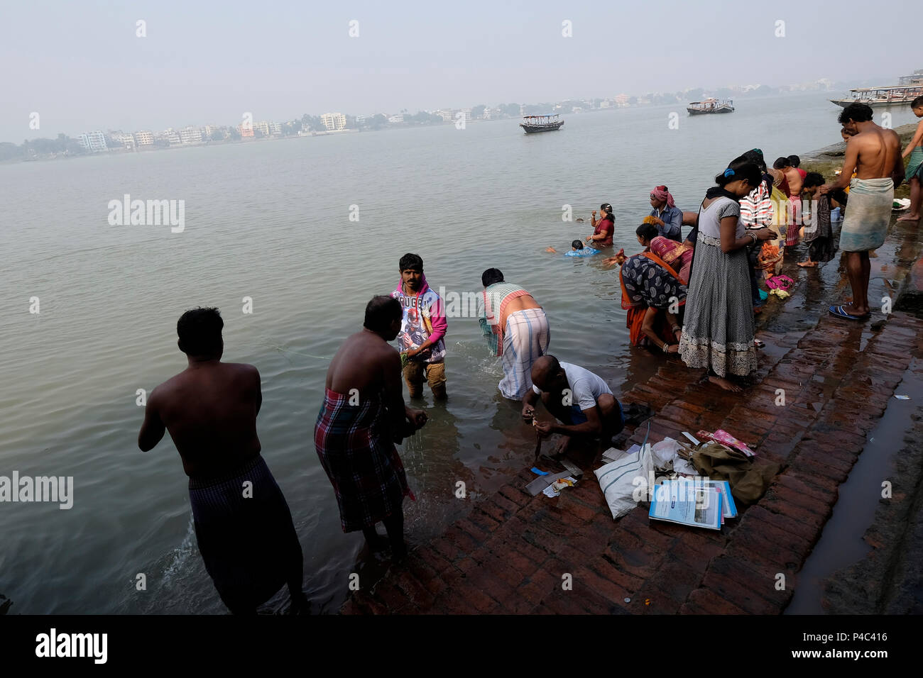 India, Kolkata, Hughli river, daily life Stock Photo - Alamy