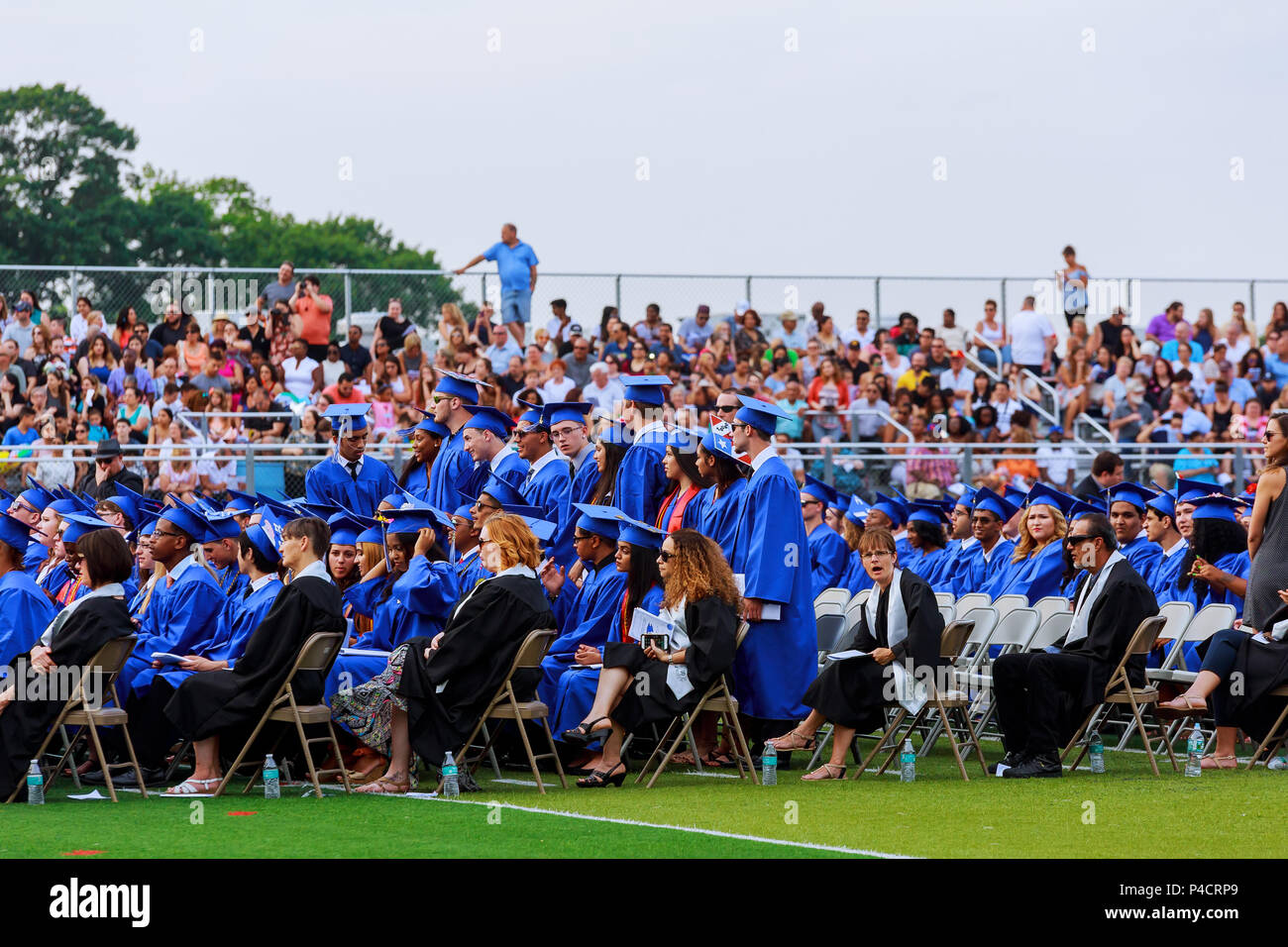 Graduation hats hi-res stock photography and images - Alamy