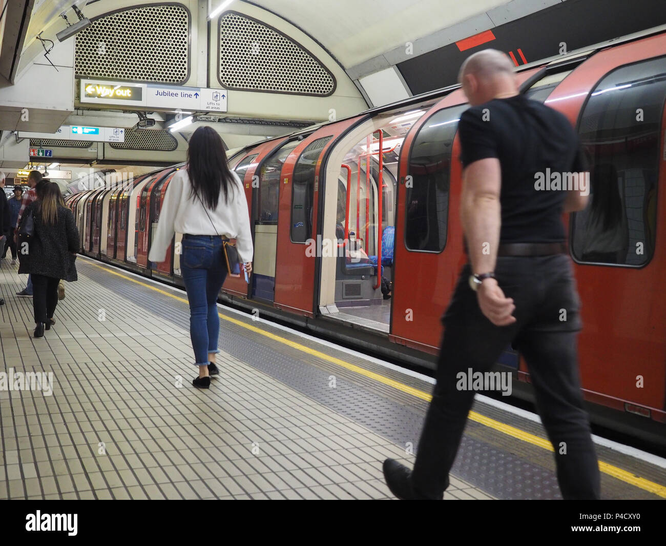 LONDON, UK - CIRCA JUNE 2018: London Underground Tube station platform ...