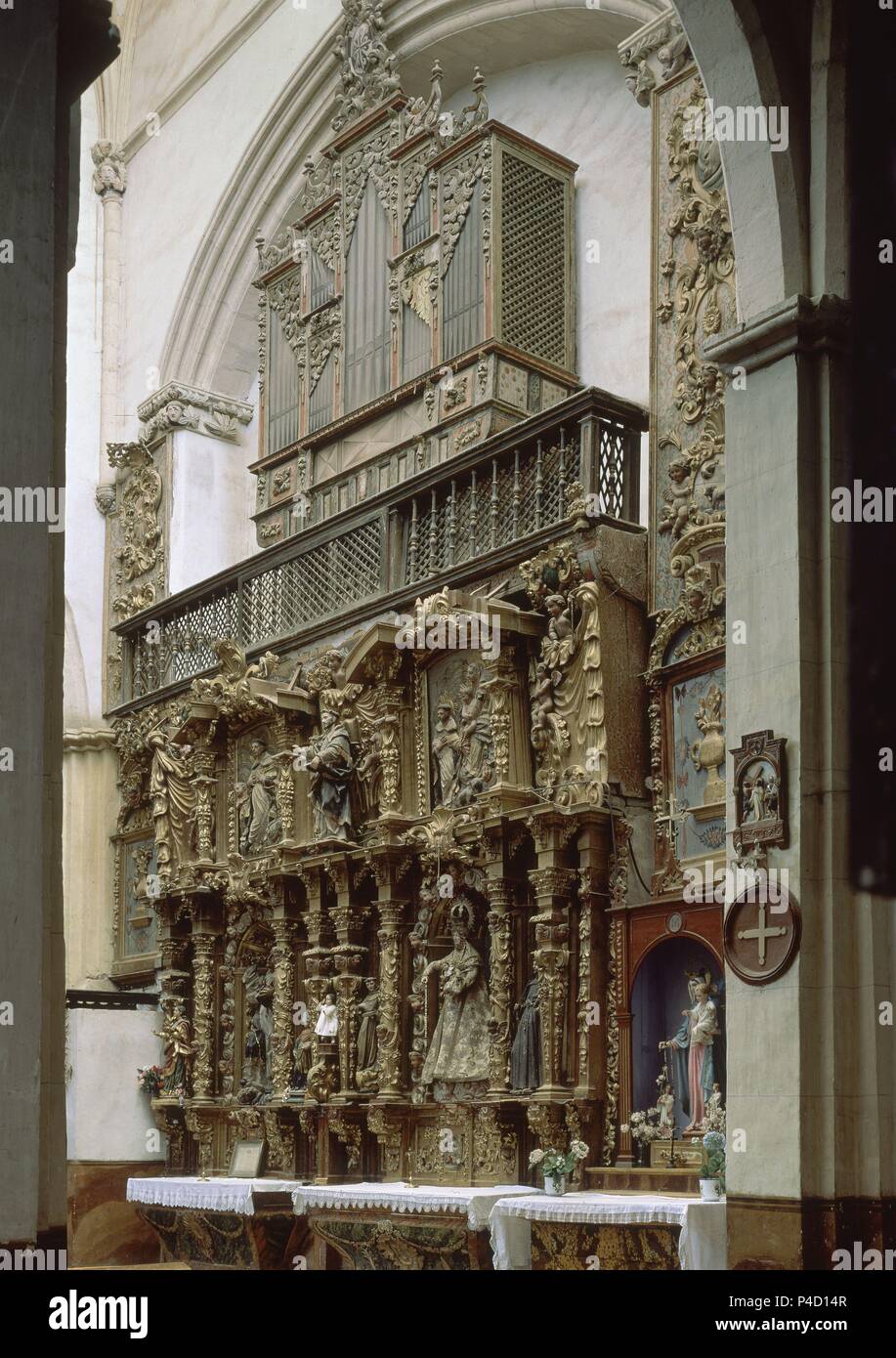 RETABLO RELICARIO RENACENTISTA-ORGANO EN LA PARTE SUPERIOR-. Location ...