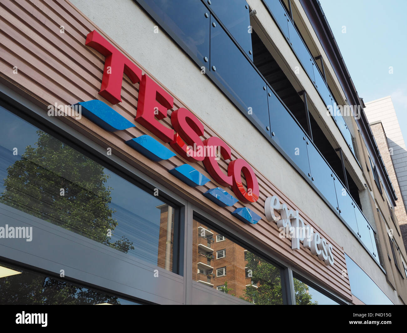 Tesco storefront hi-res stock photography and images - Alamy
