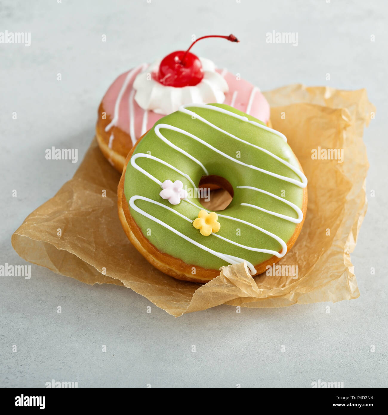 Green donuts green doughnut hi-res stock photography and images - Alamy