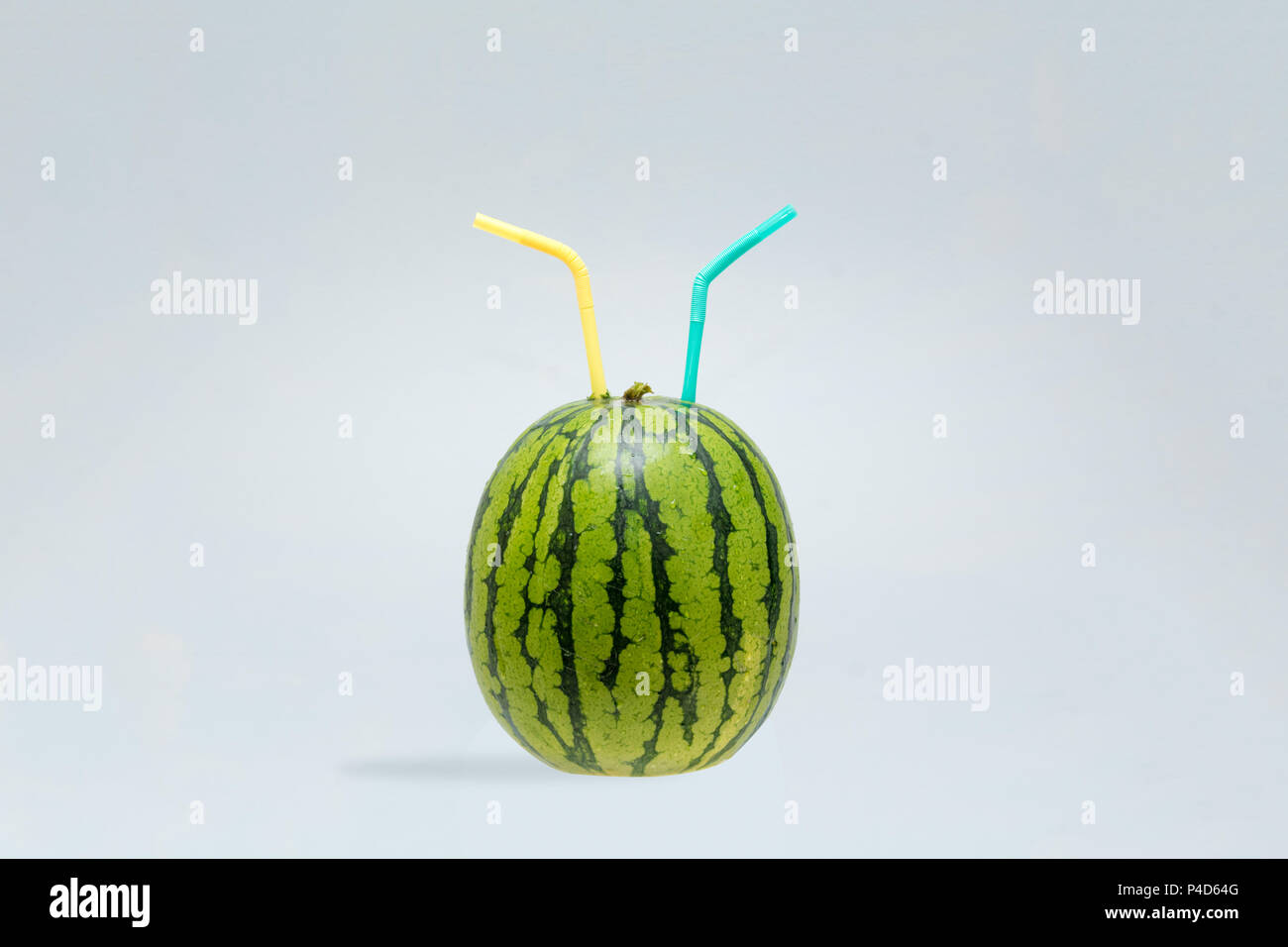 Two straws hi-res stock photography and images - Alamy