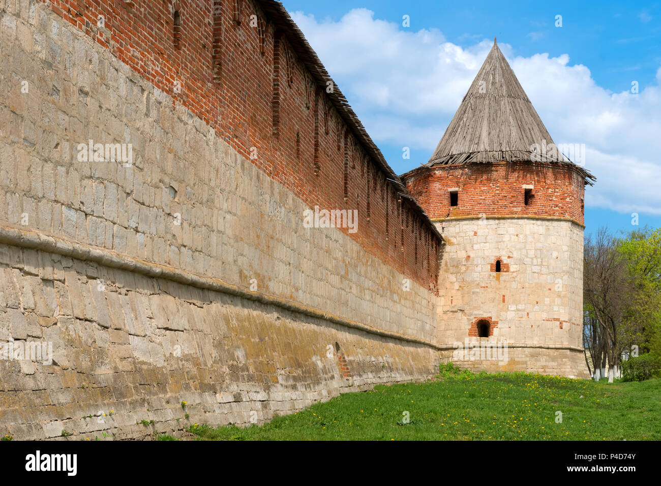 Treasury corner tower and wall of medieval fortress. The Zaraisk ...