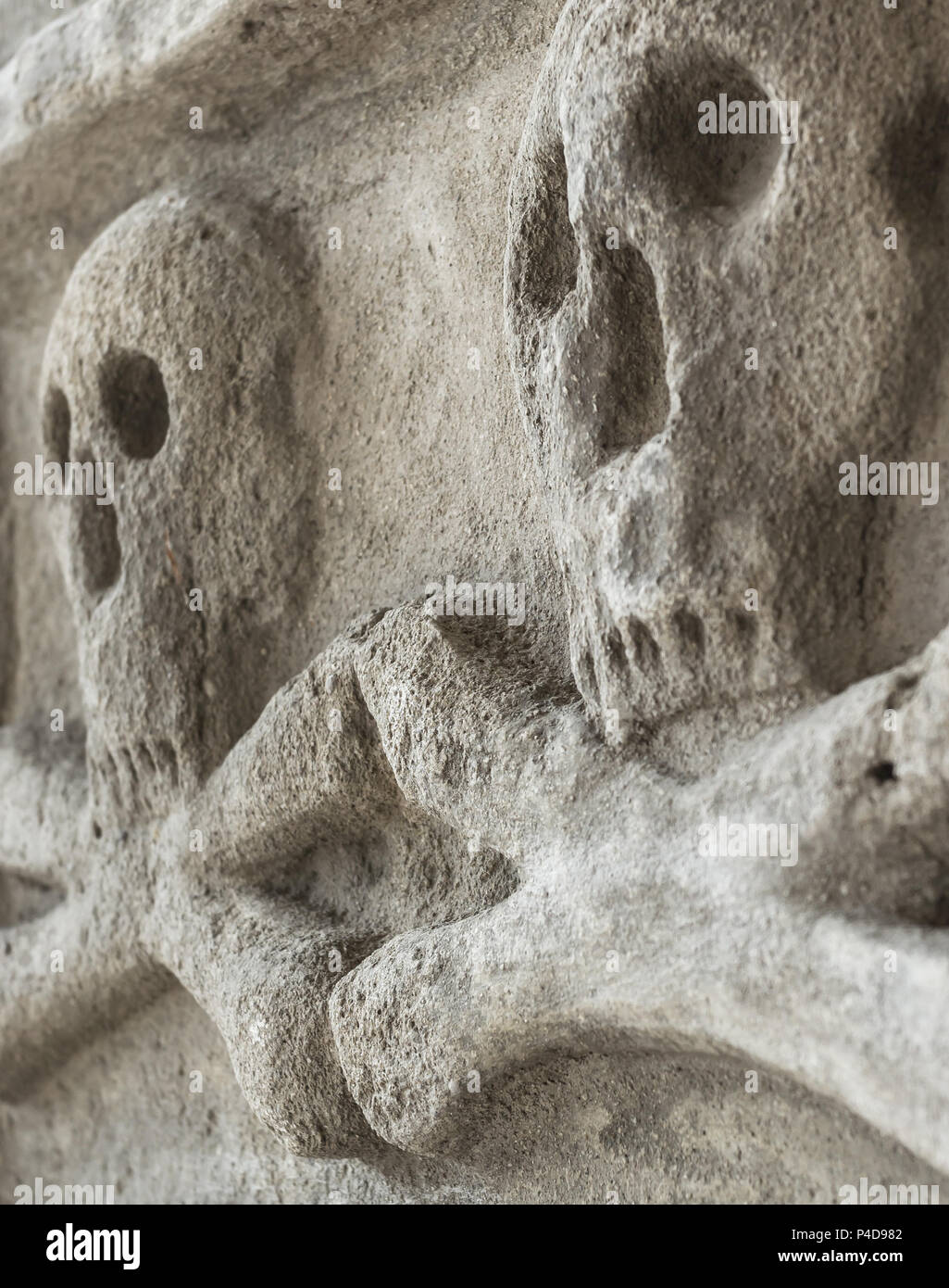 Skull bones on tombstone on hi-res stock photography and images - Alamy