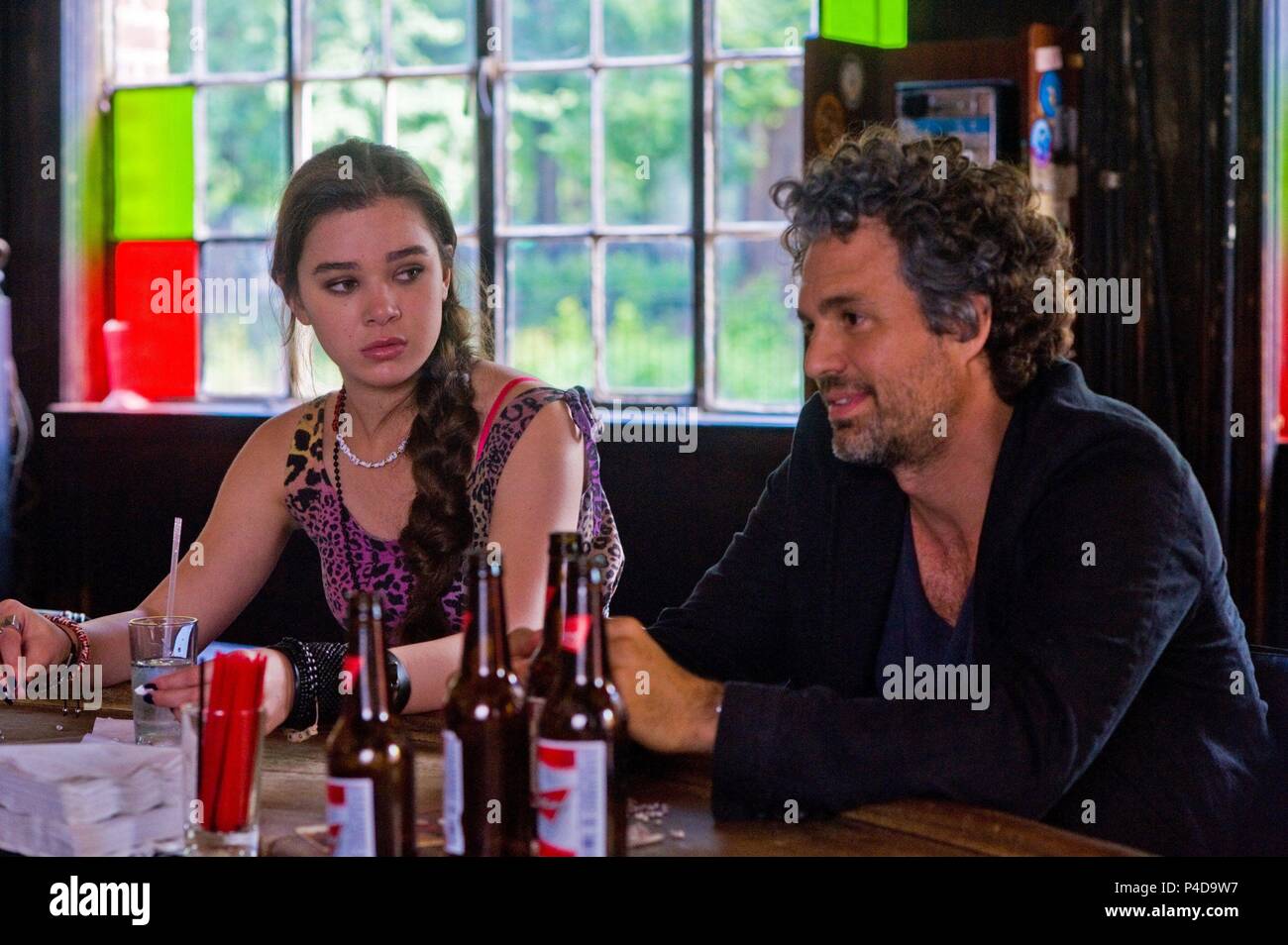 Mark ruffalo and hailee steinfeld hi-res stock photography and images ...