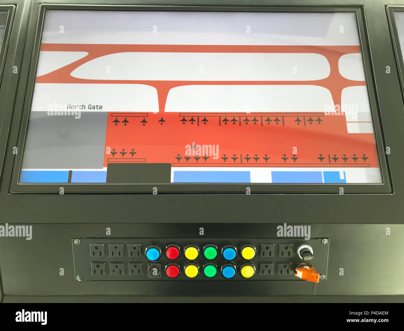 Air traffic control tower radar screen hi-res stock photography and ...