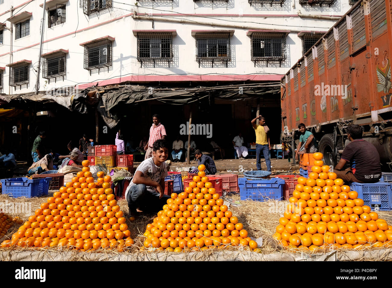 Photographs of kolkata hi-res stock photography and images - Alamy