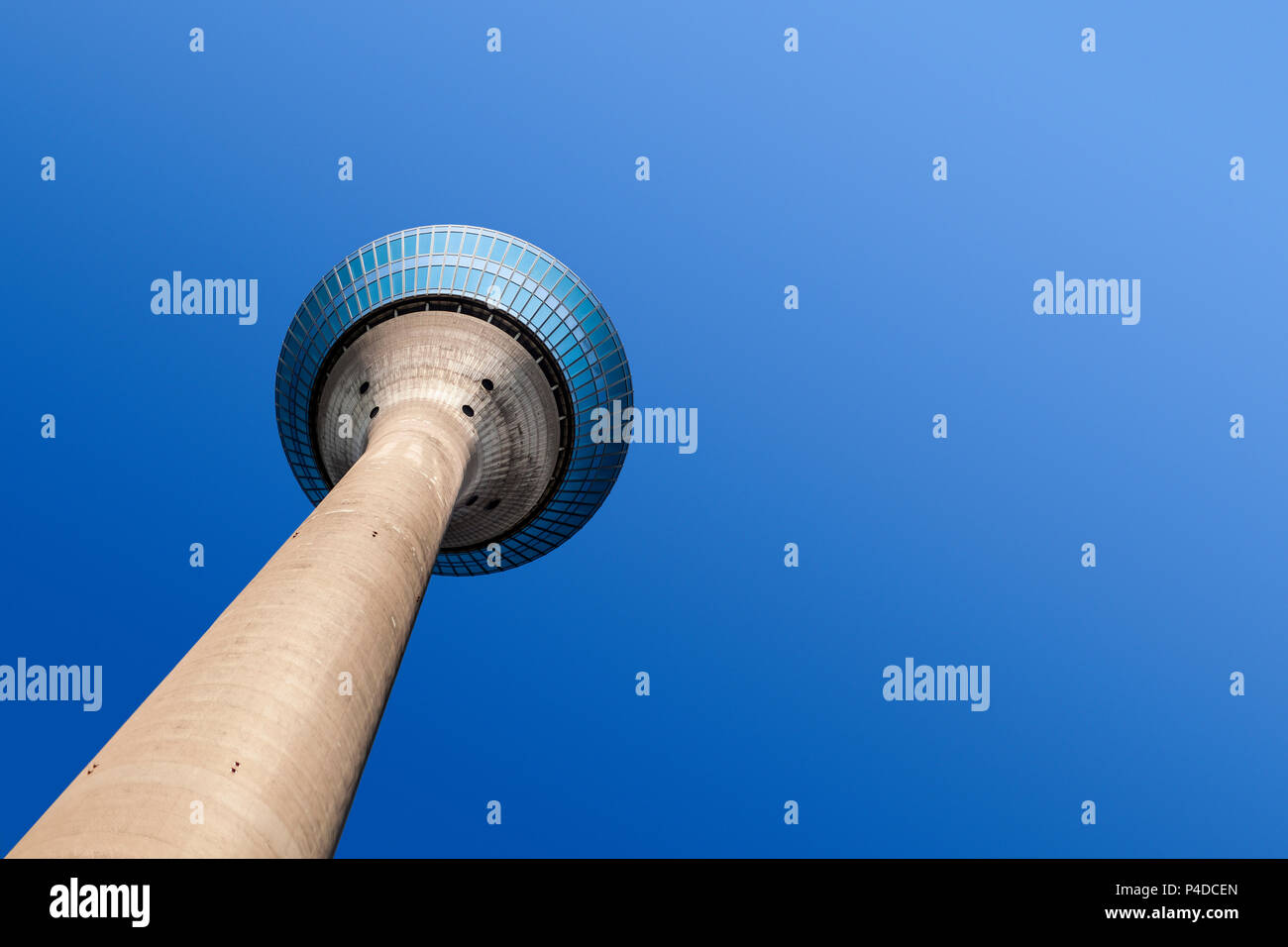 Tv transmission tower hi-res stock photography and images - Alamy