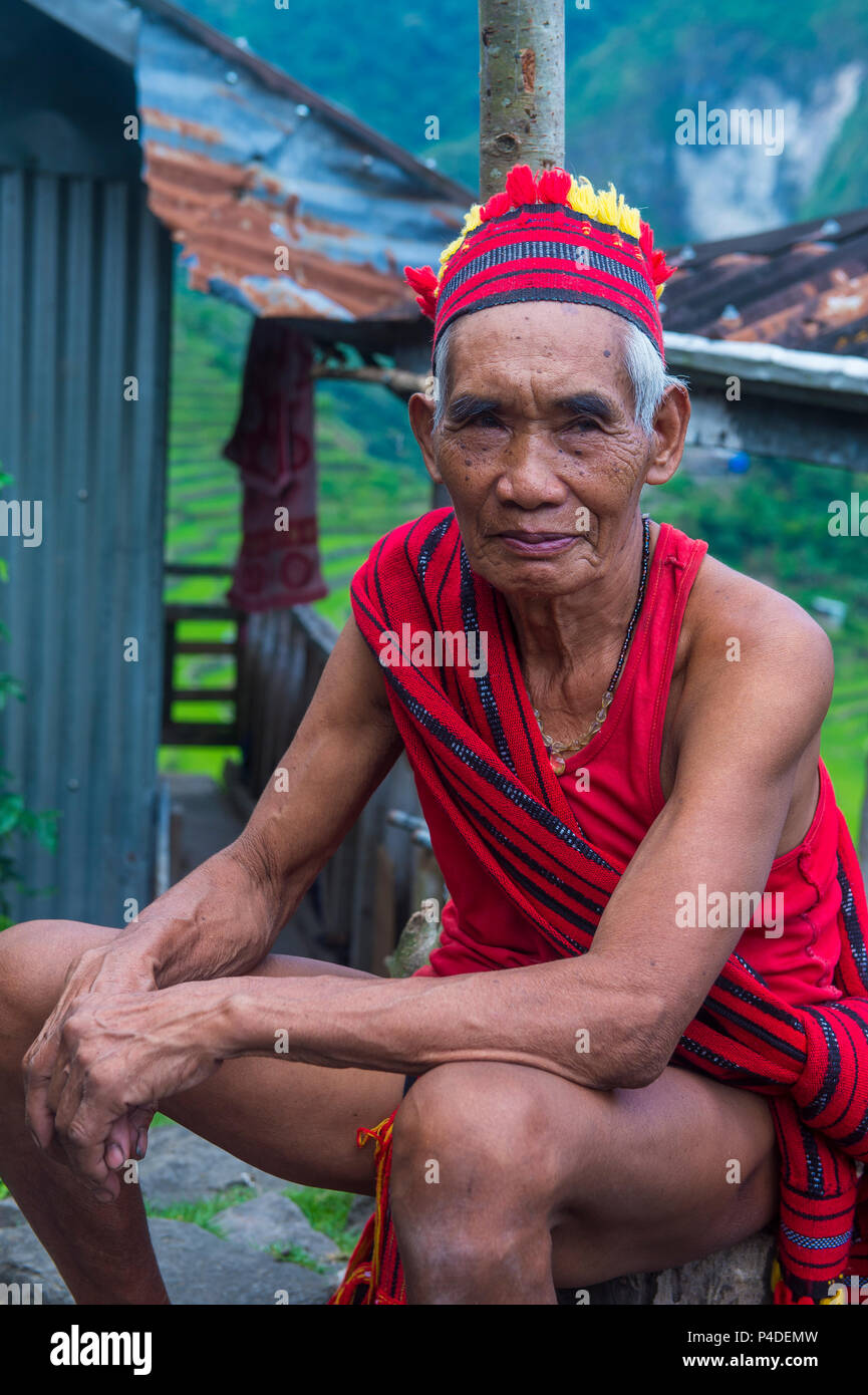 Ifugao man in traditional clothes hi-res stock photography and images ...