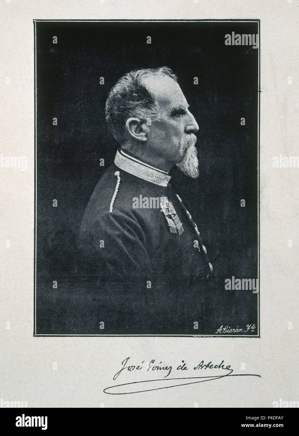 Jose gomez de arteche hi-res stock photography and images - Alamy