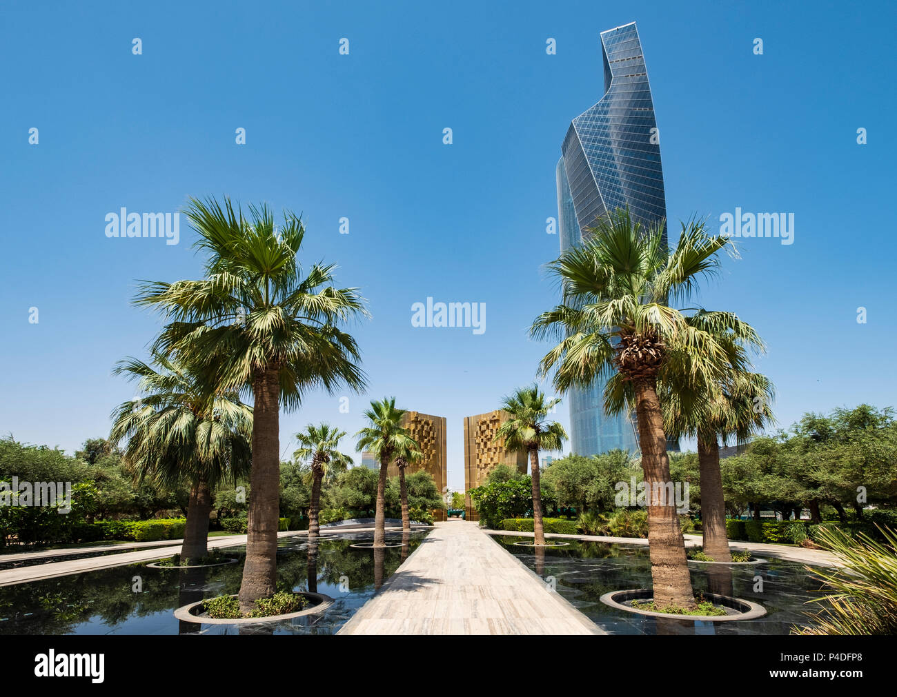 Monument at Al Shaheed Park in Kuwait City, Kuwait Stock Photo - Alamy
