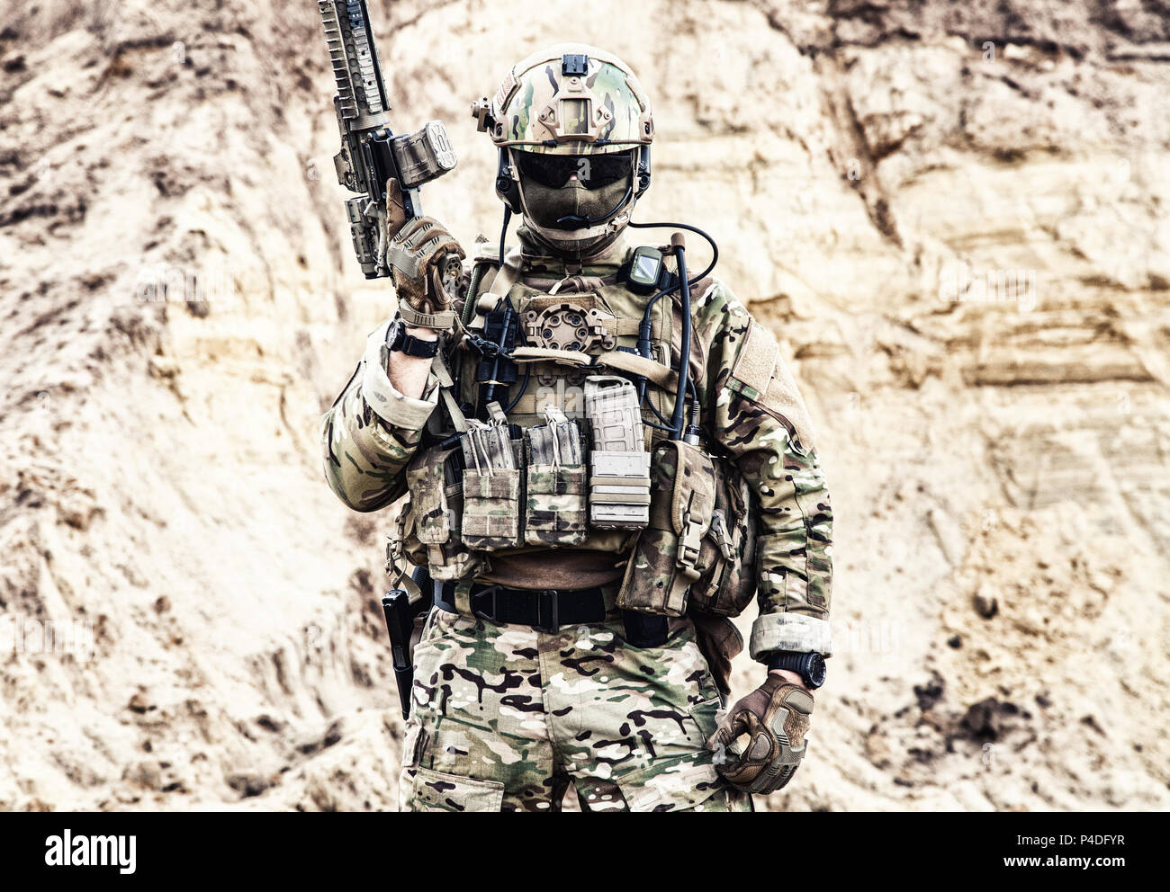 Elite fighter of special forces ready for battle Stock Photo - Alamy