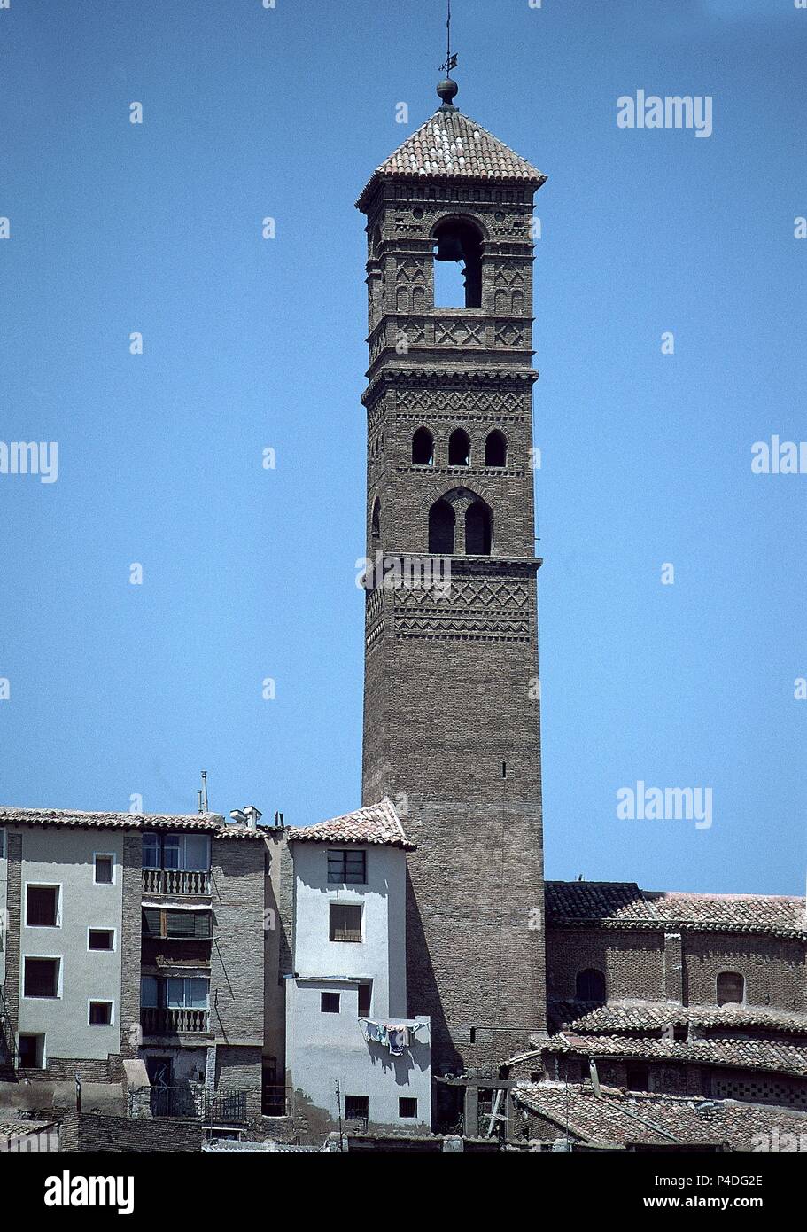 TORRE MUDEJAR DE LA IGLESIA DE LA MAGDALENA - SIGLO XV - MUDEJAR ...