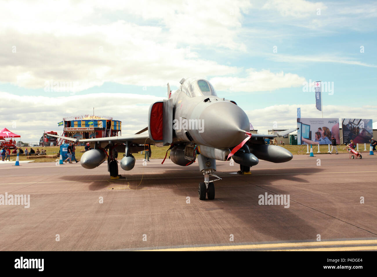 F4 phantom ii hi-res stock photography and images - Alamy