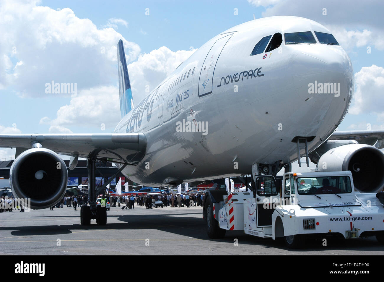 PARIS/BOURGET LE 18/06/2009 AMBIANCE DU SALON DU BOURGET Stock Photo - Alamy