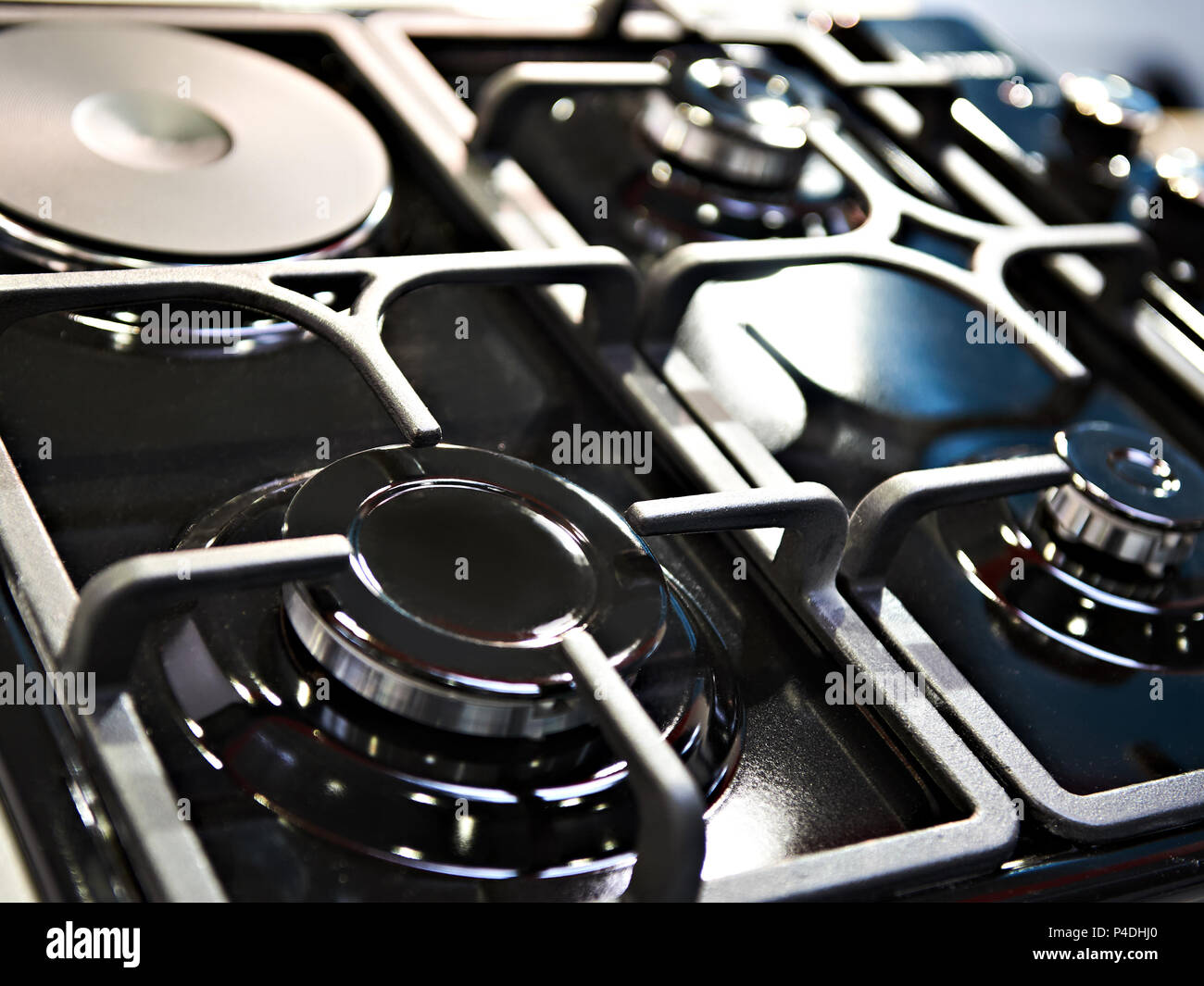 White black gas cooker hi-res stock photography and images - Alamy