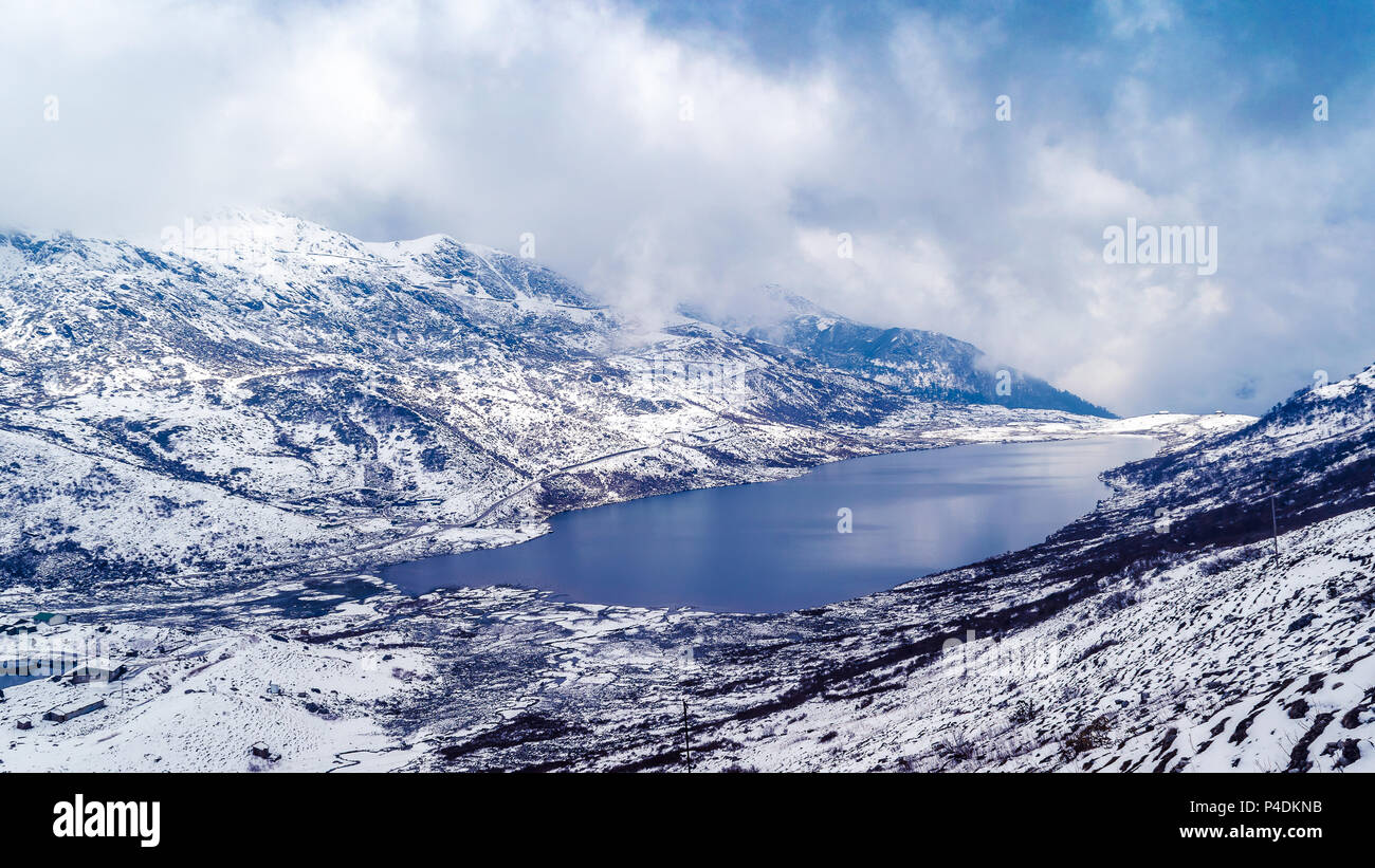 Kupup lake sikkim hi-res stock photography and images - Alamy