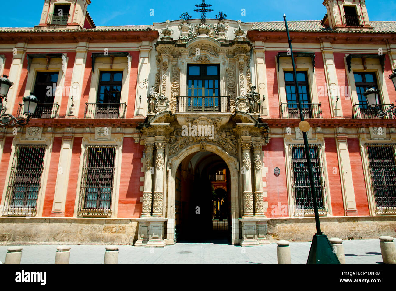 Baroque archbishops palace hi-res stock photography and images - Alamy