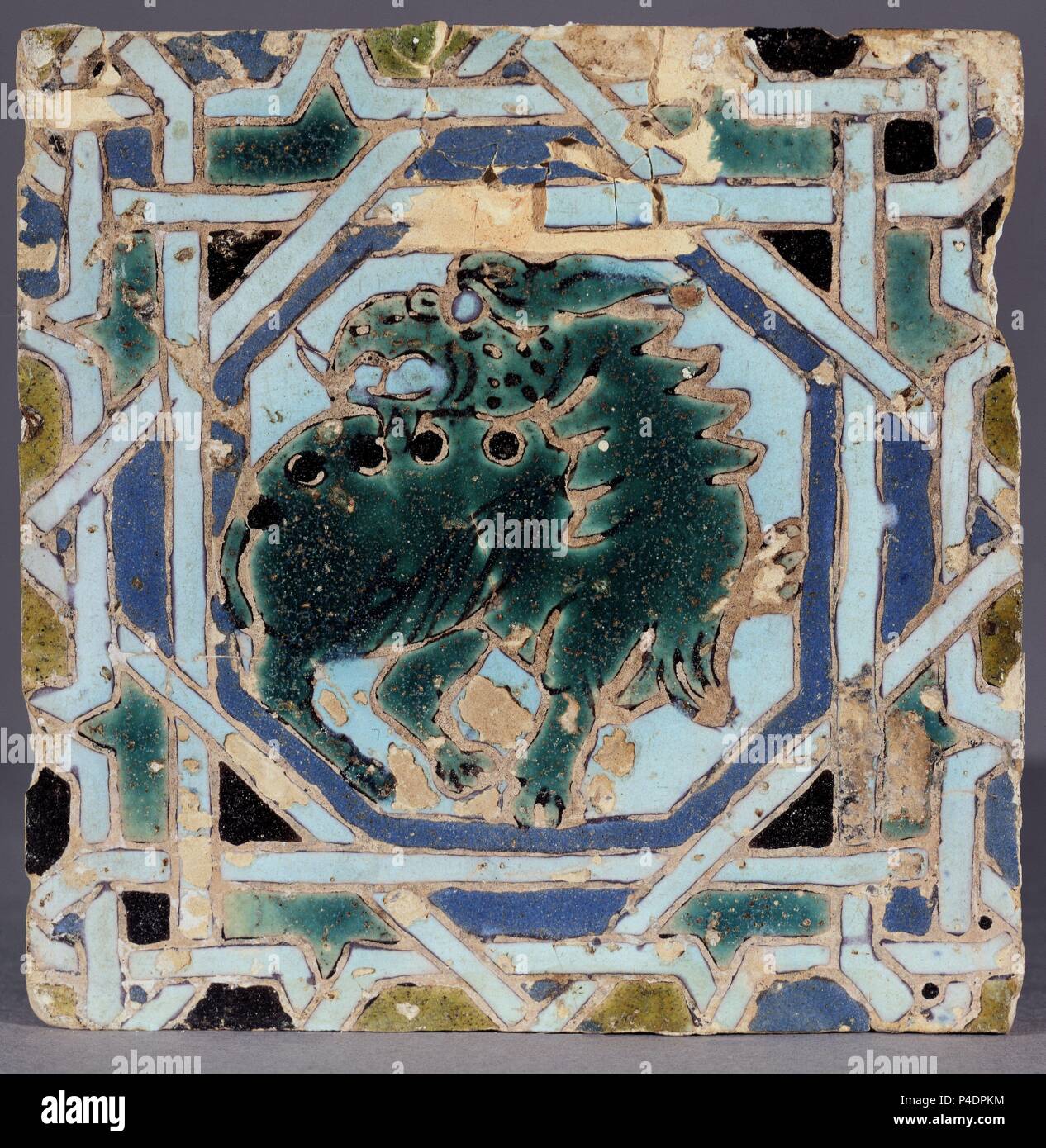 AZULEJO SEVILLANO DE CUERDA SECA CON CINTAS Y ANIMAL FANTASTICO - SIGLO ...