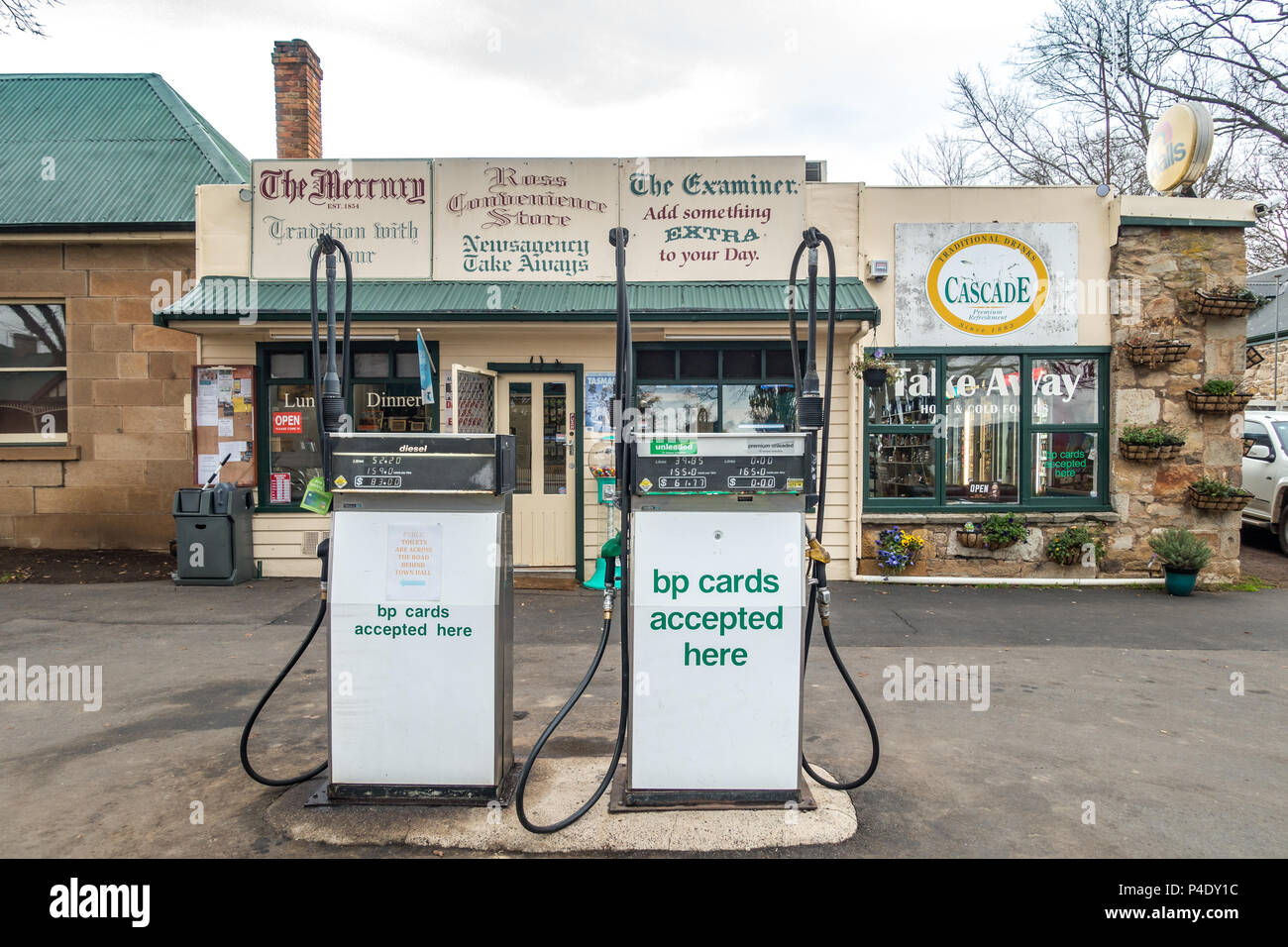 Rural convenience hi-res stock photography and images - Alamy